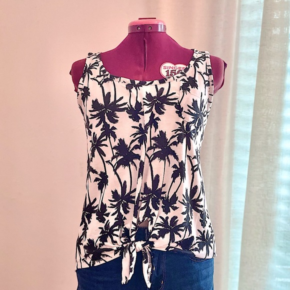 Rebellious One | Tops | Palm Tree Tank Top | Poshmark